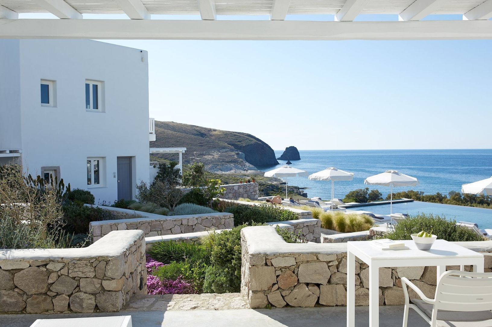 Milos Breeze Boutique Hotel| 4* Hotel in Pollonia, Milos, Greece